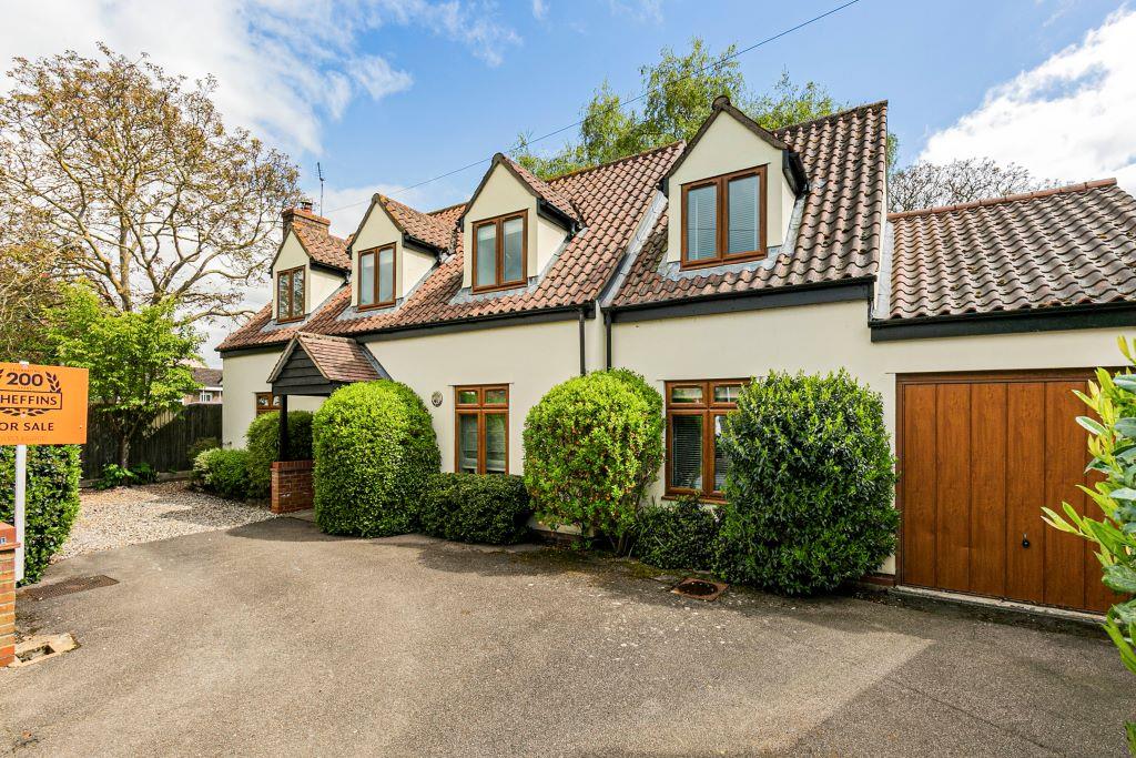 4 Bedroom for sale in Haddenham - Cheffins Ely Sales